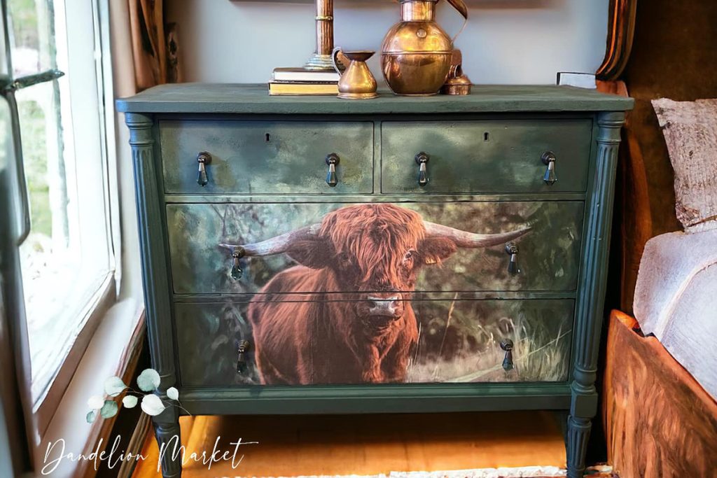 Shop Historic Downtown Clinton | Antiques, Boutiques & Local Treasures